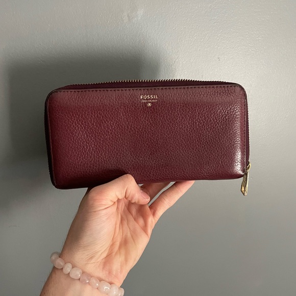 Fossil | Bags | Fossil Zip Around Continental Wallet | Poshmark